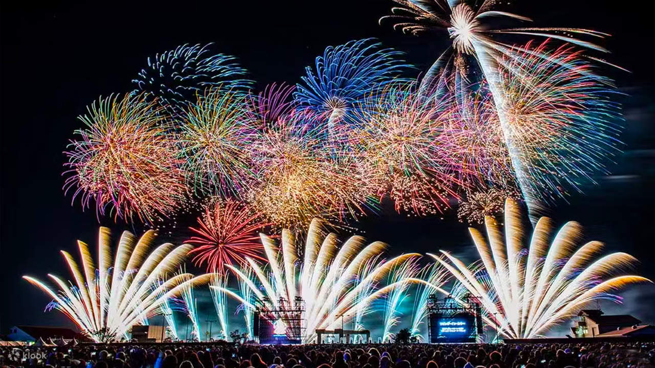 [Exclusive to Mt. Fuji Fireworks Festival] Yamanakako & Kawaguchiko ...
